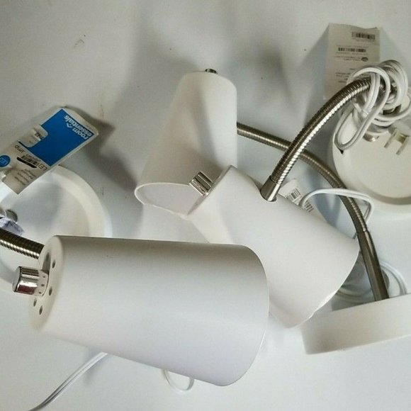 Room Essentials | Accents | 3x Led Room Essentials Table Task Lamp ...